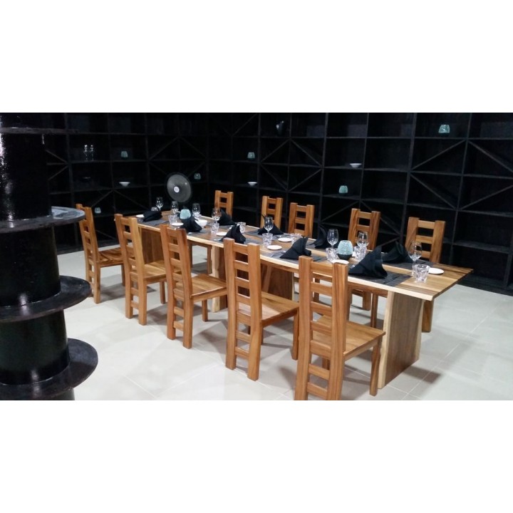 War Dining table. Raintree 1800x800.